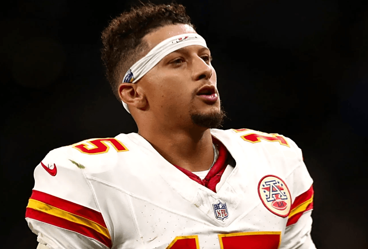 Patrick Mahomes criticizes legendary CBS broadcaster Jim Nantz just ...